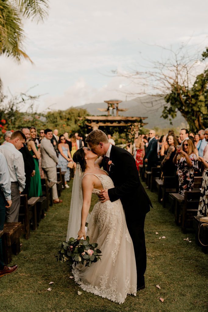 What to Wear for Your Engagement Photos: 10 Tips